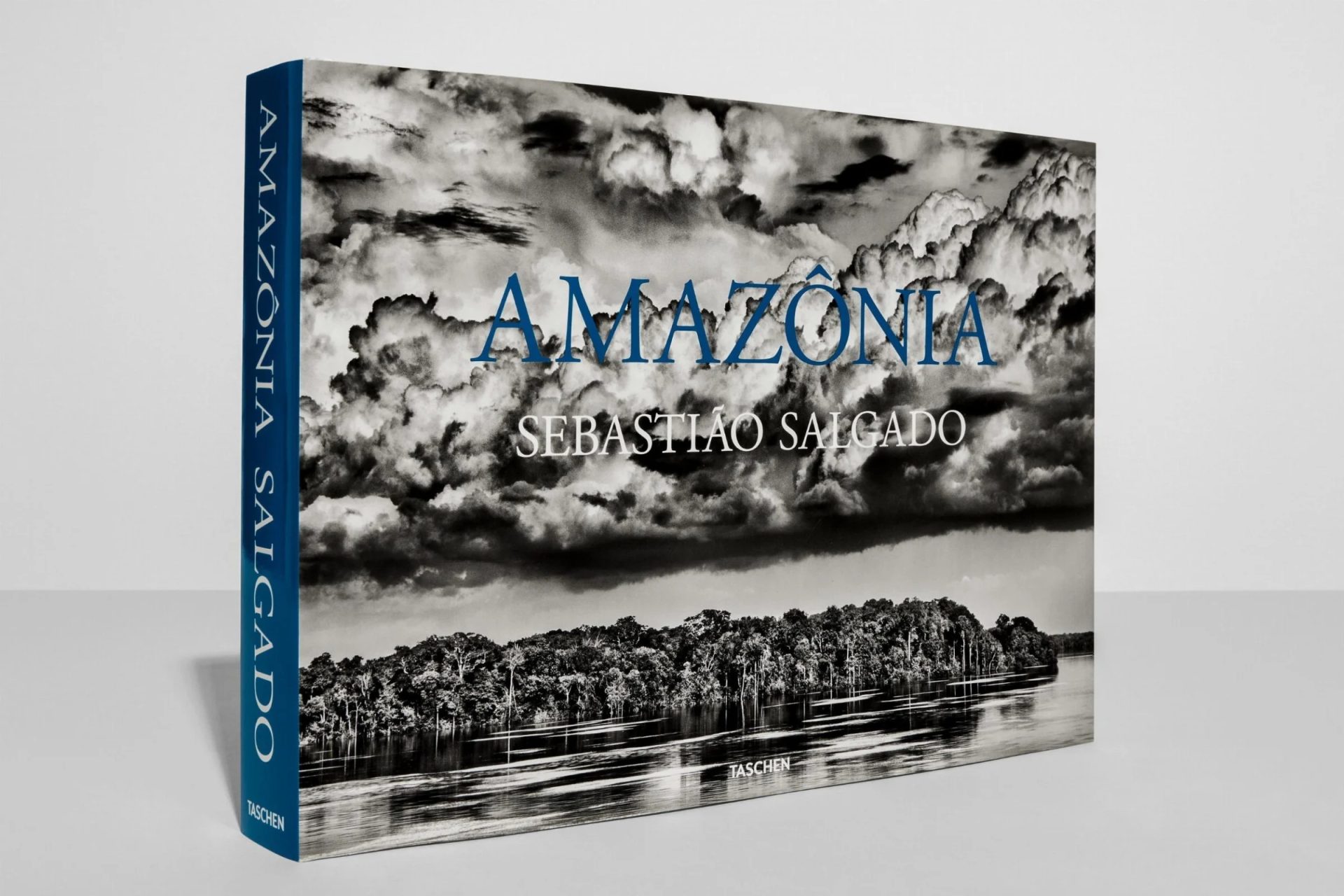 Sebastião Salgado. Amazônia | Coffee Table Book